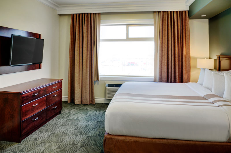 Stay At The Chateau Nova Yellowhead Hotel In Edmonton stay-at-the-chateau-nova-yellowhead-hotel-in-edmonton