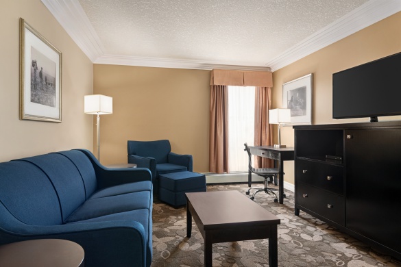 Stay at the Nova Inn Yellowknife Hotel